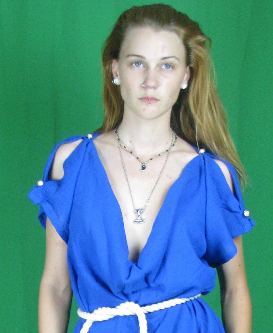 Neoteric Stolla – Garb the World